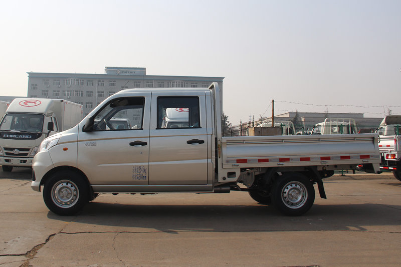 FOTON 1T minitruck with 1500cc gasoline engine and single rear tire
